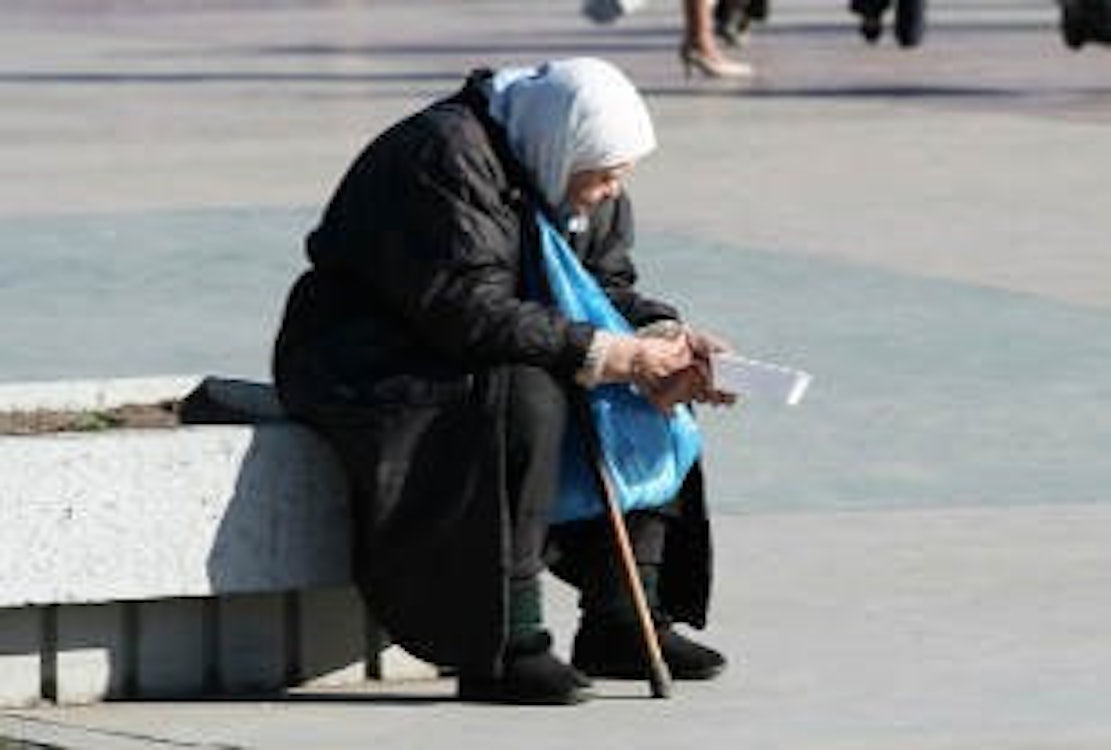 Elderly women at risk of homelessness | Aged Care Guide