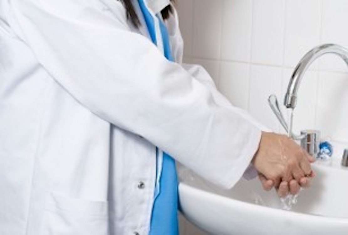 Poor healthcare hand hygiene | Aged Care Guide